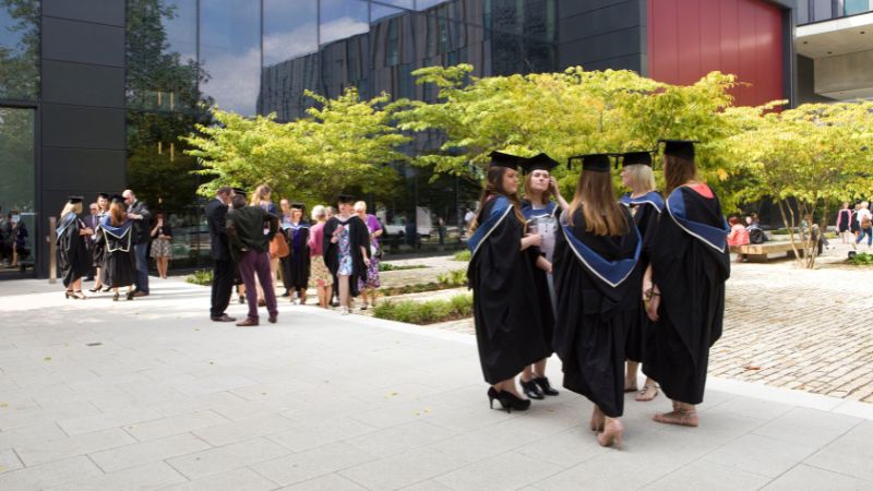 Alumni communications - Oxford Brookes University